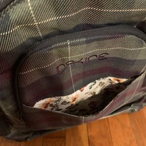 Dakine | Bags | Dakine Plaid Backpack Padded Straps Side Pockets And ...